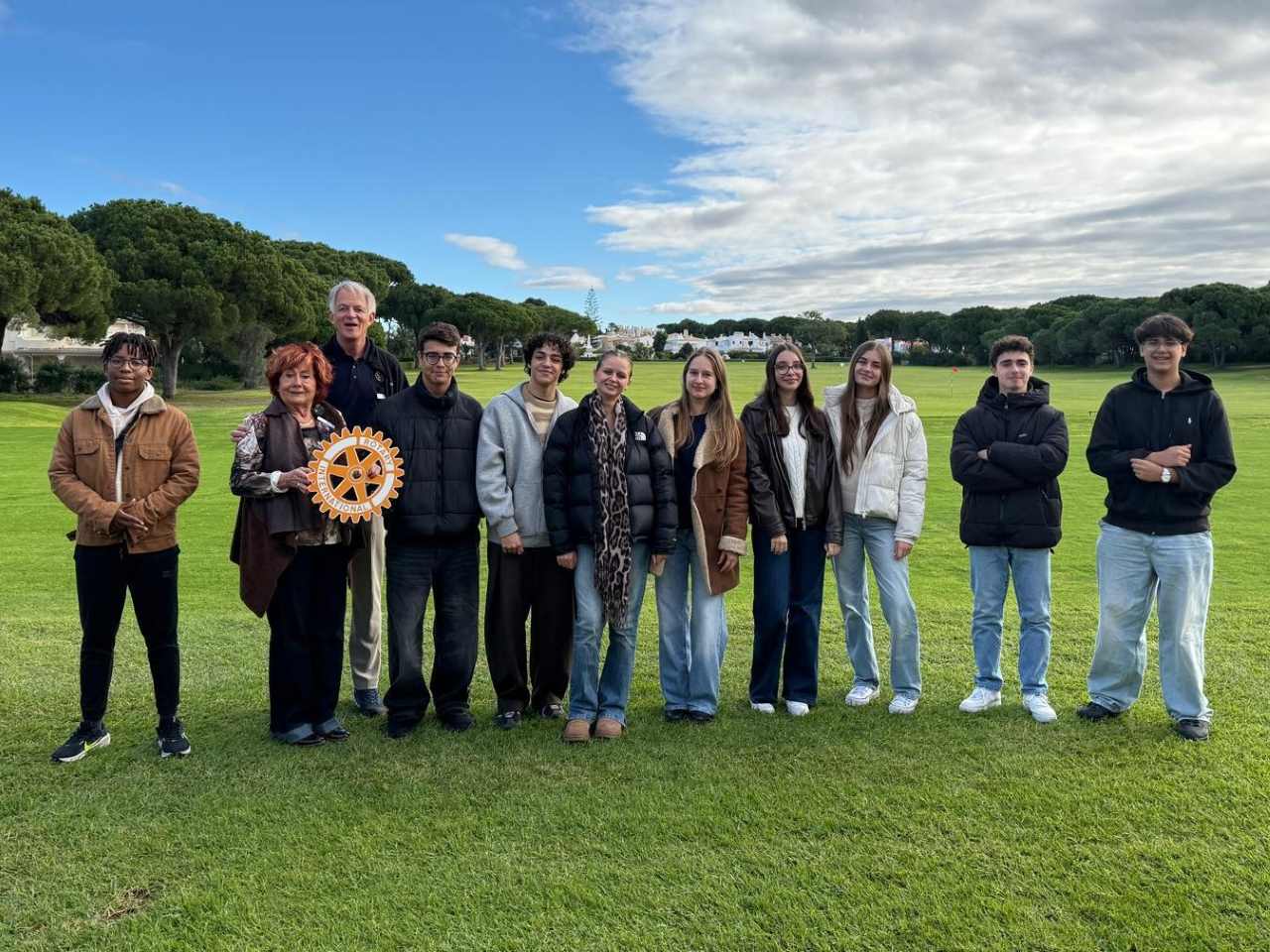 Club Interact apoia angariação solidária de fundos – ESLA